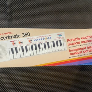 Realistic Concertmate 350 Portable Keyboard Electronic Synthesizer ...