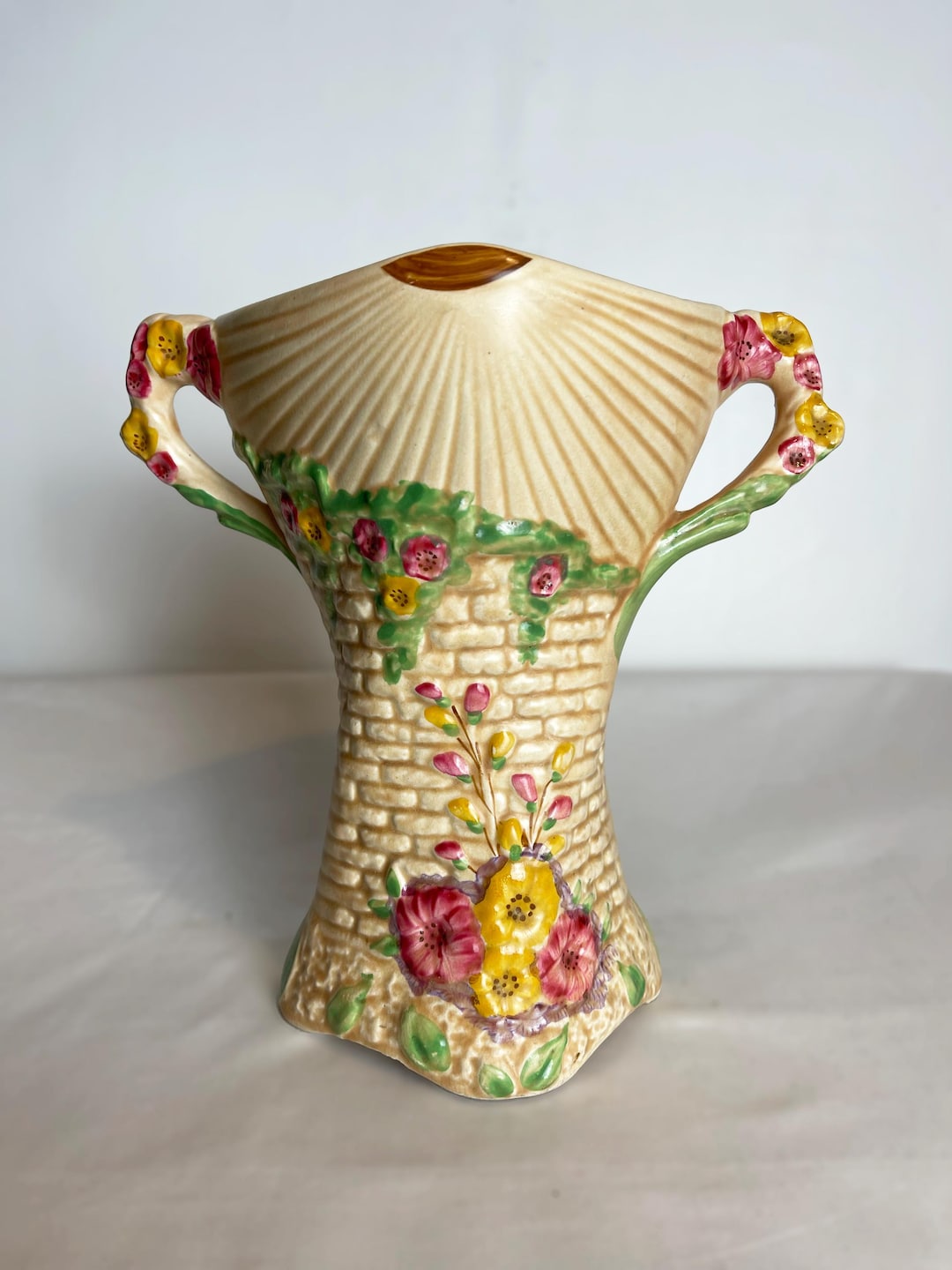 Vintage Arthur Wood 1940's Art Deco Garden Wall Vase Made in England ...