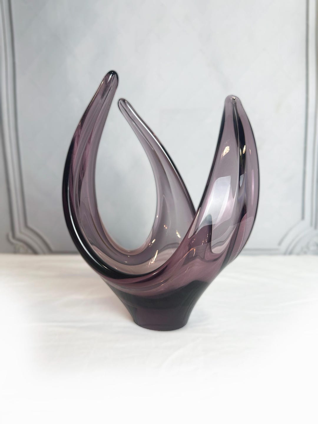 Mid Century Art Glass Centre Piece, Amethyst Free Form Glass, Twist ...