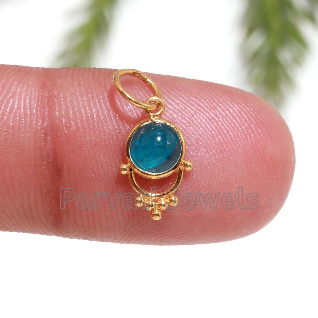 Elegant Apatite Charm, 18k Solid Gold Charm, Natural Neon Apatite Charm ...