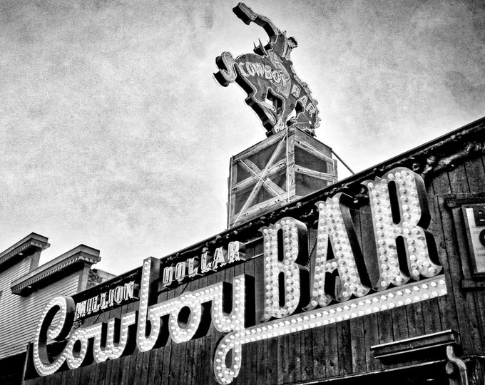 Old Wild West Montana Saloon 1870 Vintage Photo Bar Old Tavern Cowboys ...