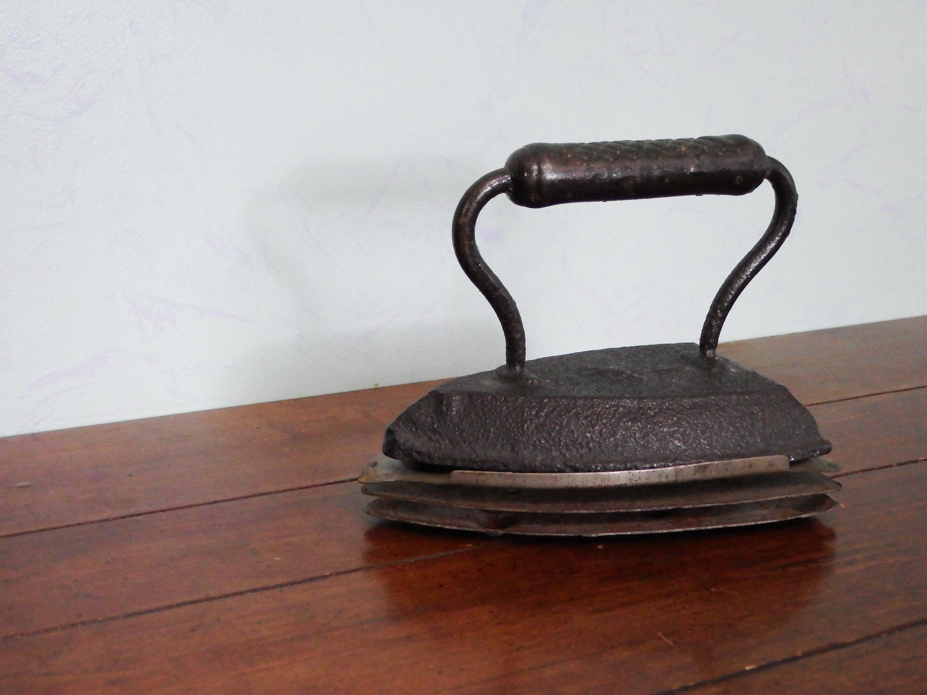 Antique Iron and Iron Rest - Etsy