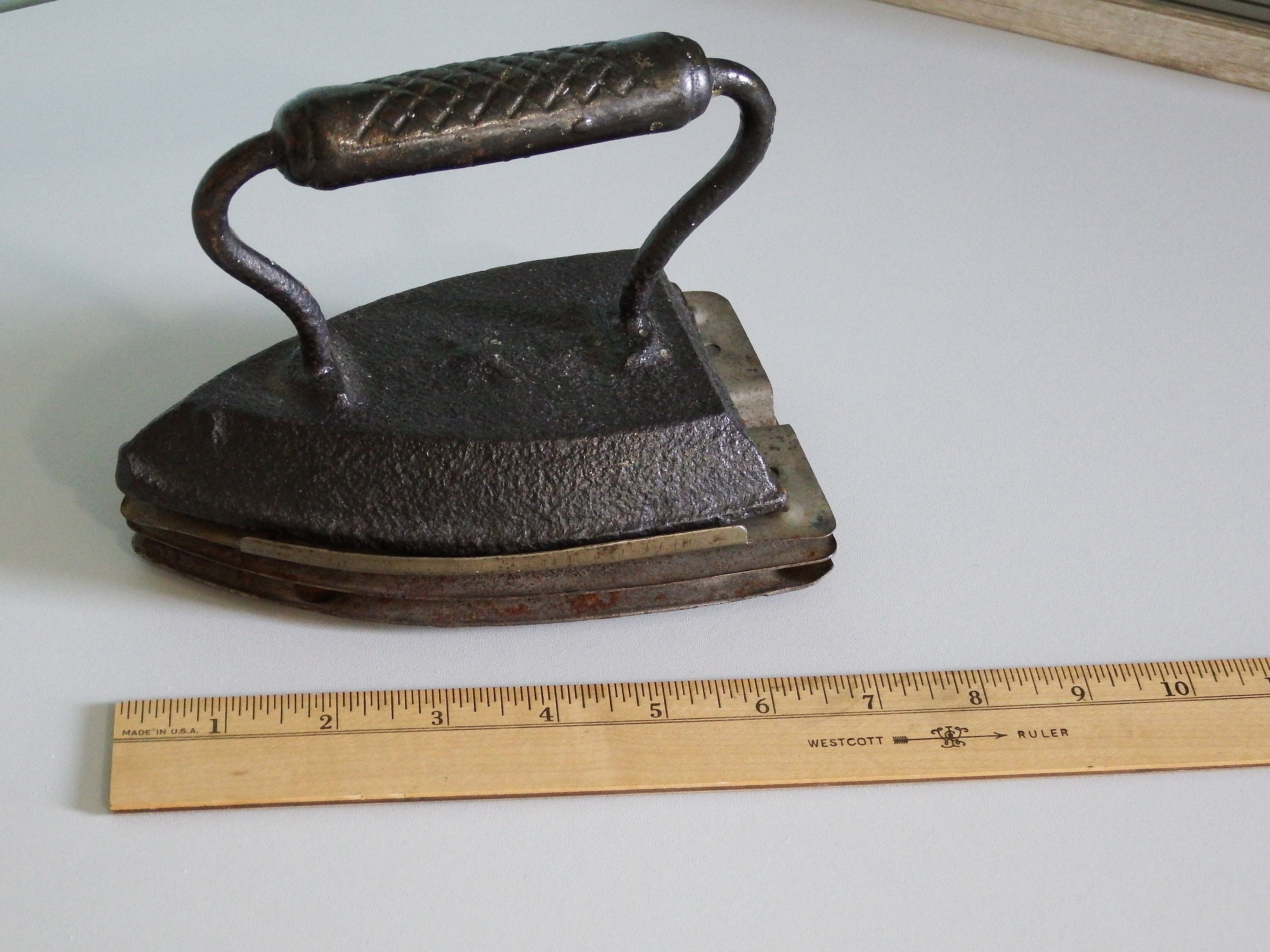 Antique Iron and Iron Rest - Etsy
