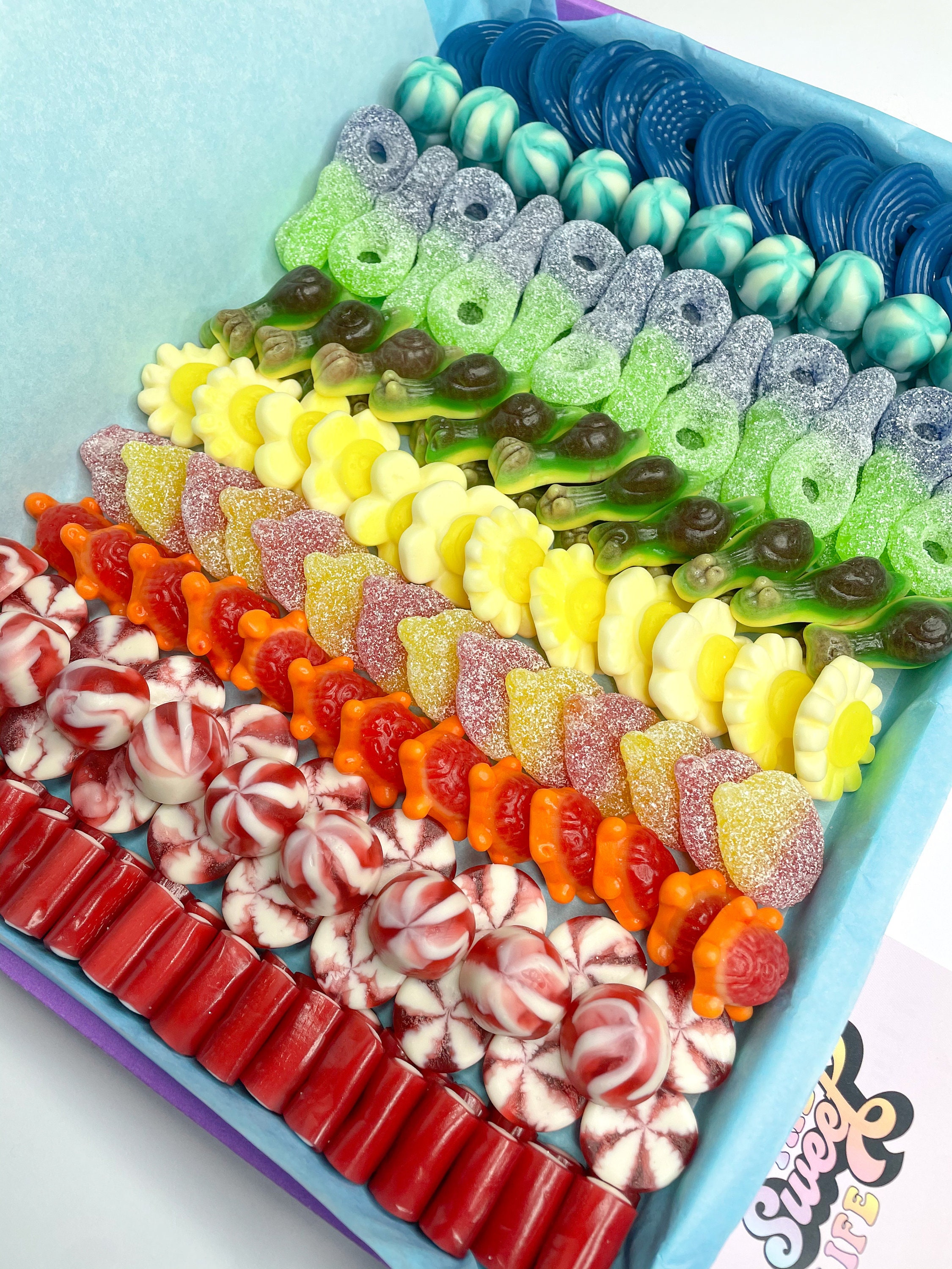 Rainbow Sweet Pick N Mix Box, 1KG Pick N Mix Sweets, Rainbow Gifts ...