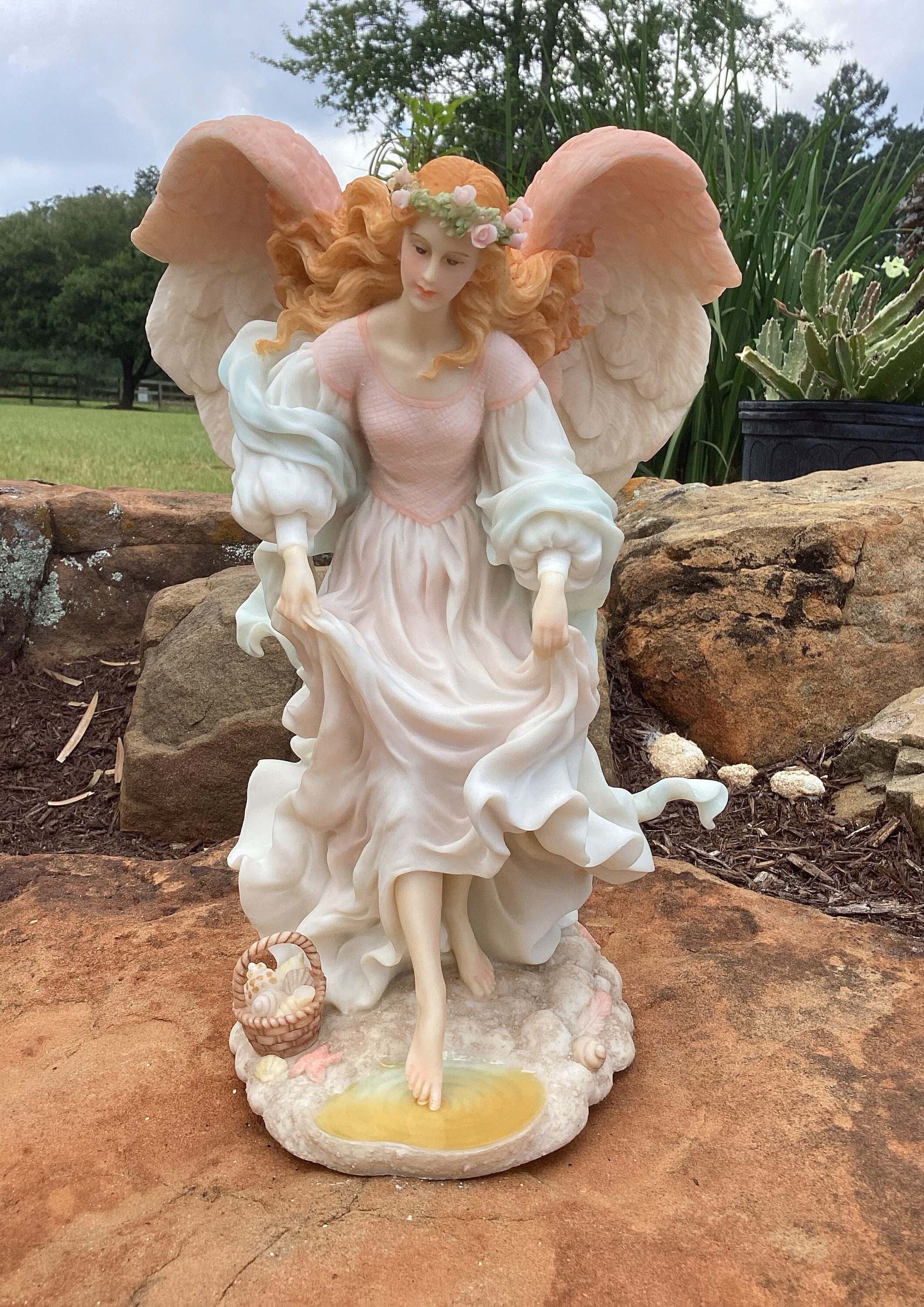 Serafin Angel Figurines