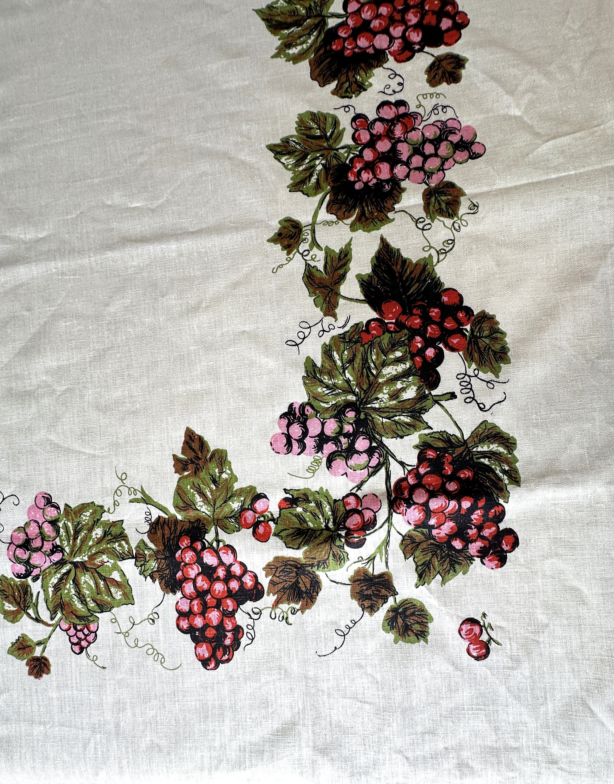 Vintage Polish Flax Linen Tablecloth: Grape Cluster Design (60
