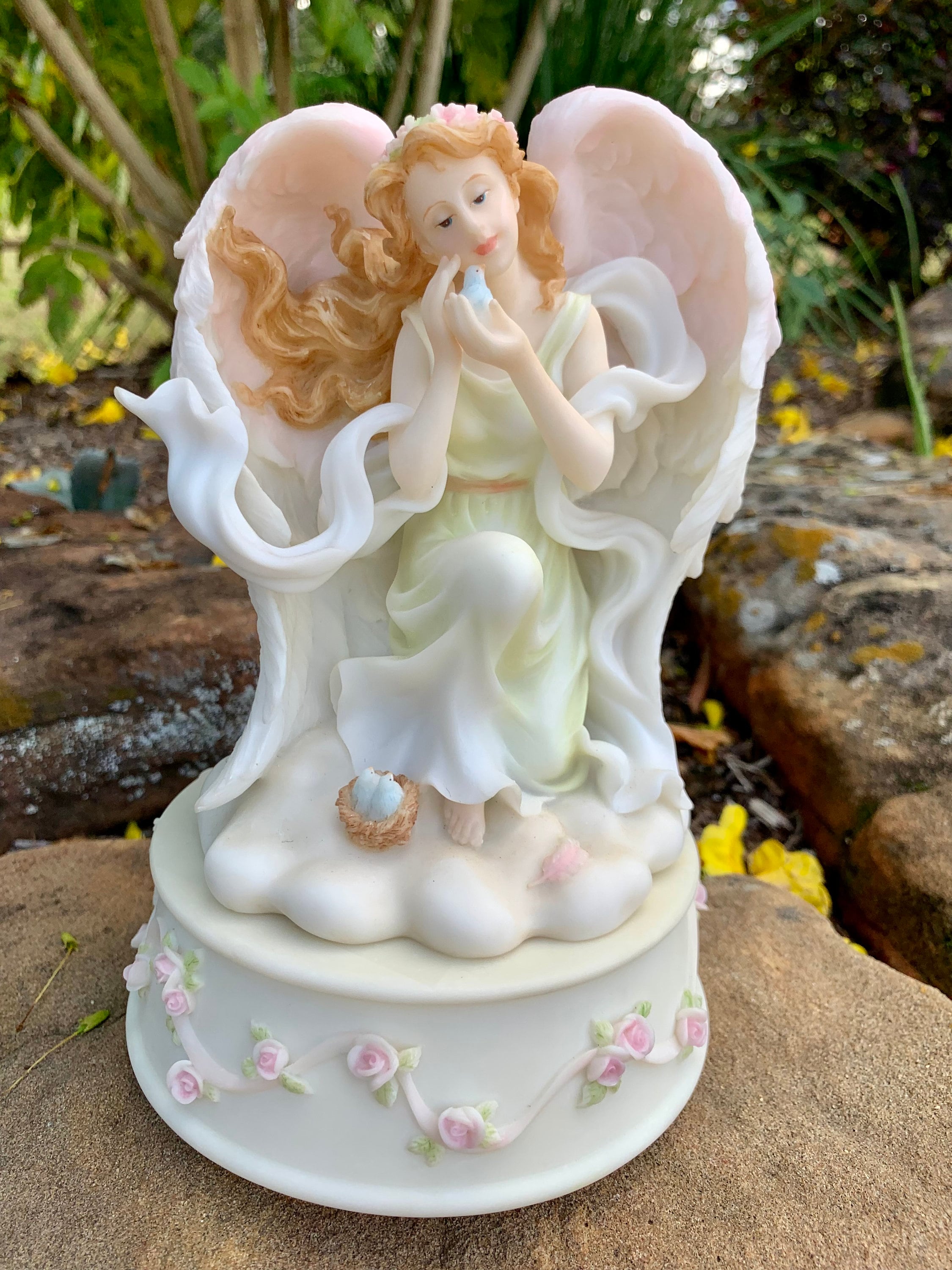 Serafin Angel Figurines