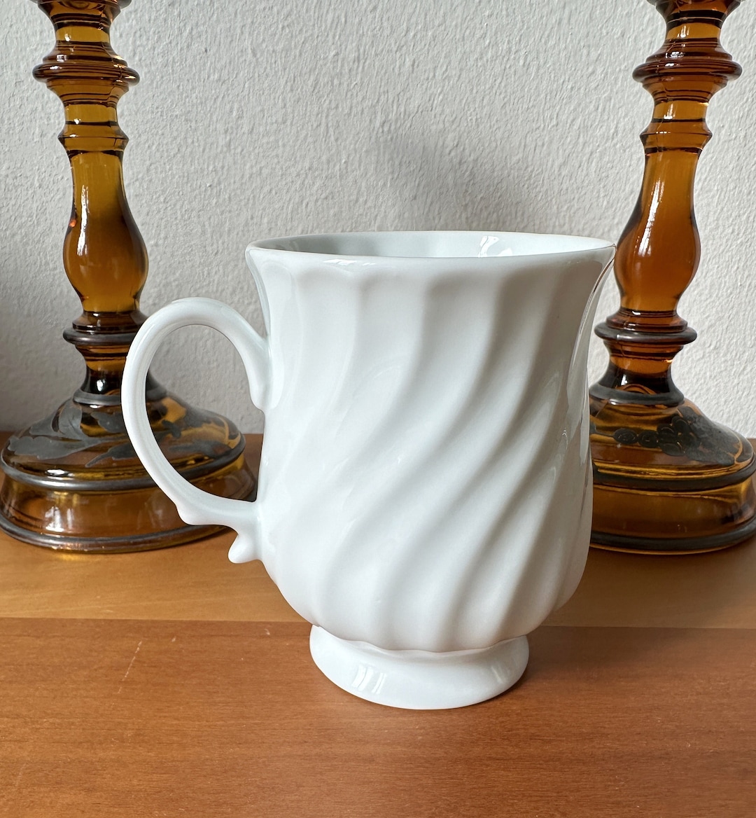 Vintage GHA White Swirl Mugs/signed GHA China Mugs With Swirl Design ...