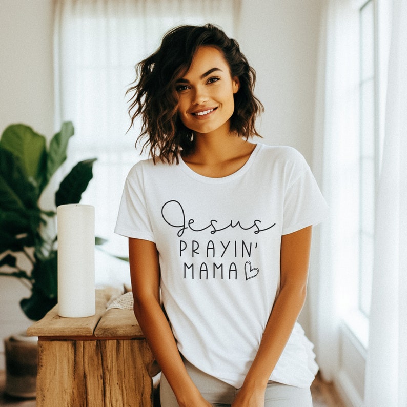 Jesus Praying Mama Shirt | Strong Mama | Spiritual Mama | Grateful Mama ...