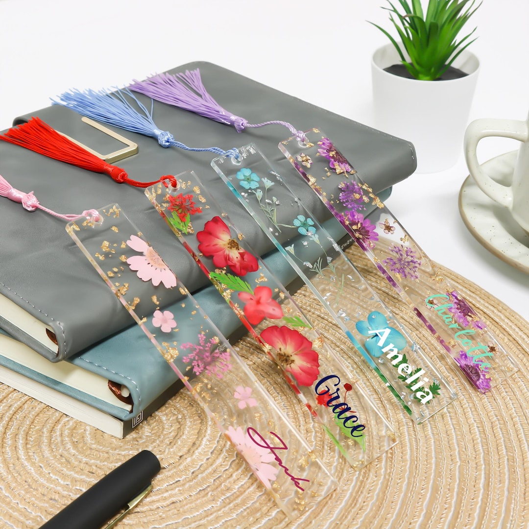 Pressed Flower Bookmark for Women, Custom Resin Bookmark,personalized ...