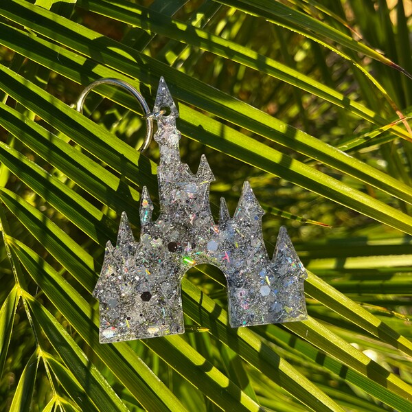 Disneyland Castle Keychain - Etsy