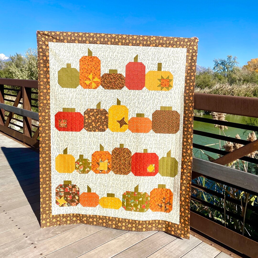Patchwork Pumpkin Patch Quilt Kit With Tensisters Handicraft Easypiecing Grid and Riley Blake ...
