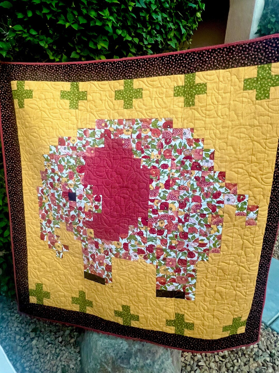 Baby Elephant Quilt Kit With Tensisters Easypiecing Grid and Petals and ...