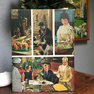 Better Homes and Gardens Famous Foods From Famous Places (1964) Vintage ...