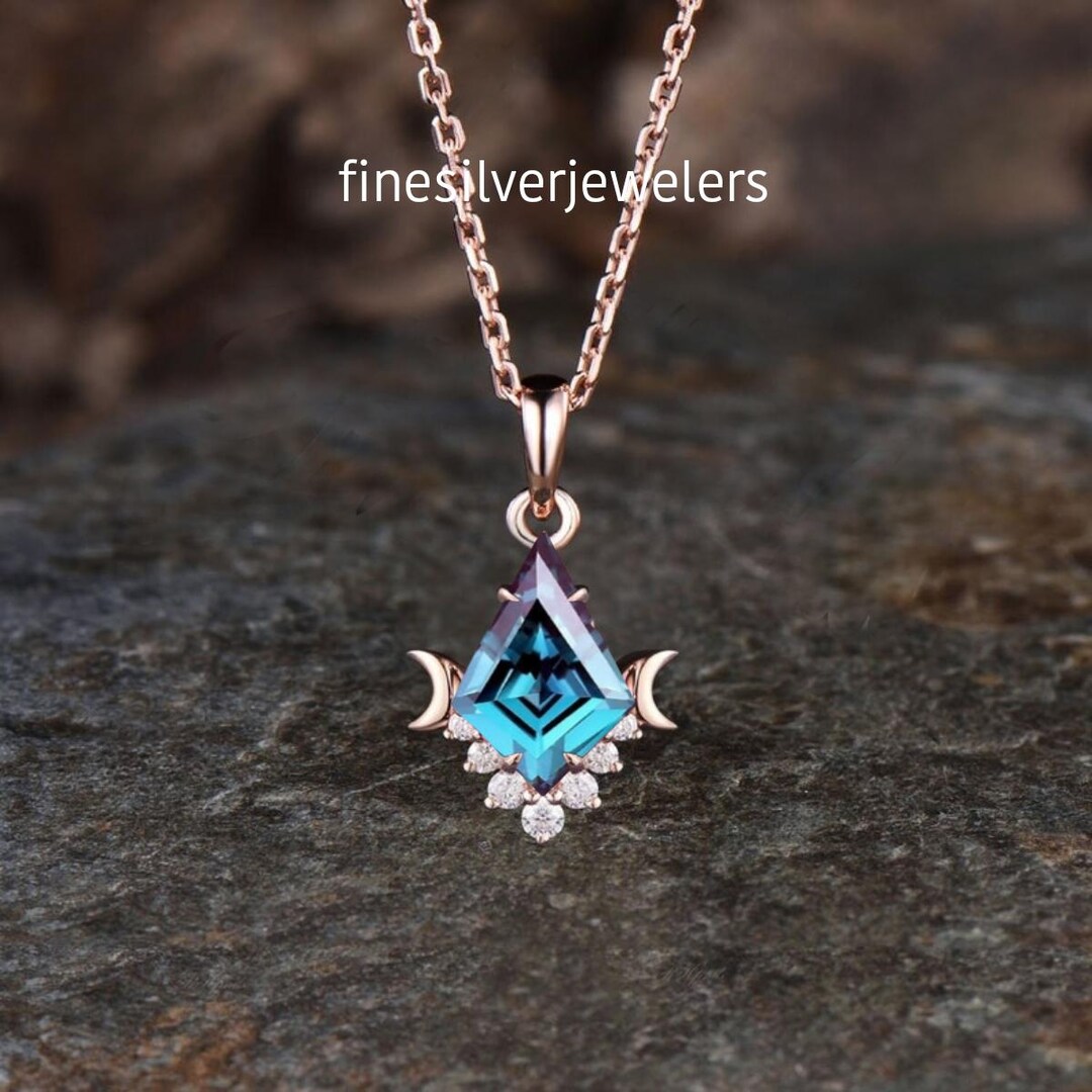 Kite Cut Alexandrite Necklace for Women- Color Changing Gemstone ...