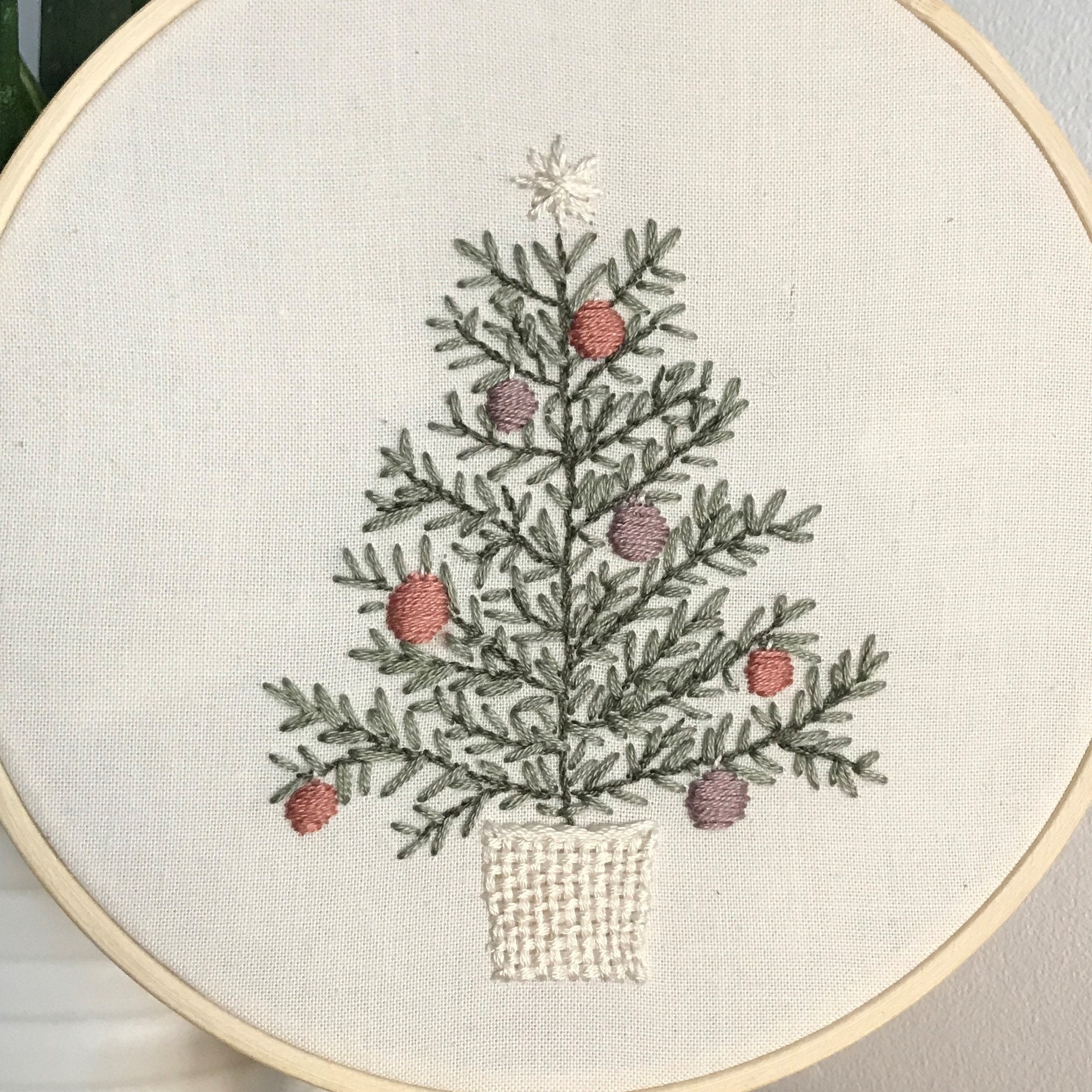 Christmas Tree Hand Embroidery Pattern Beginner Christmas - Etsy UK