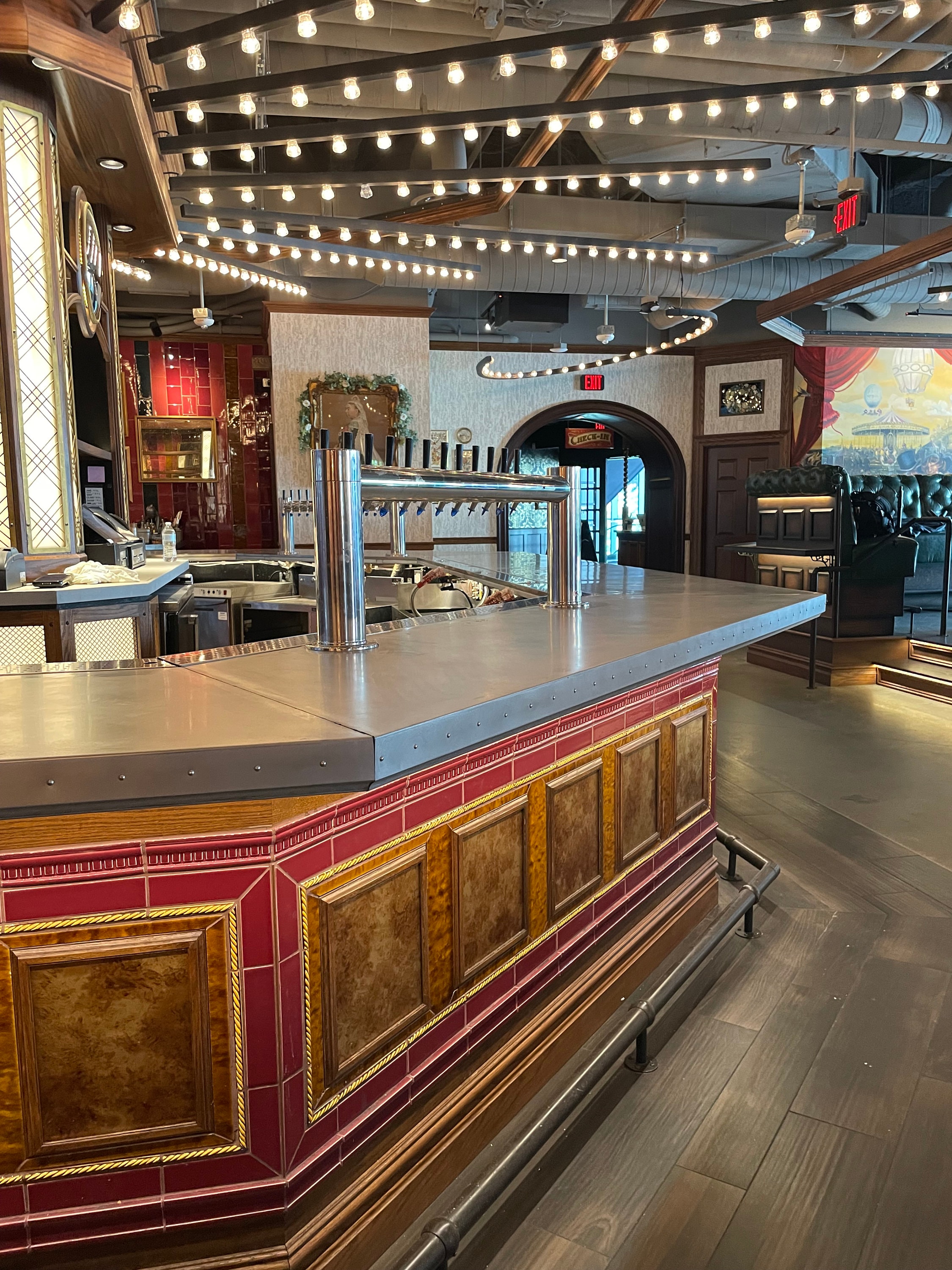 Commercial Metal Bar Tops- Custom Zinc, Copper and Brass Restaurant Bar ...