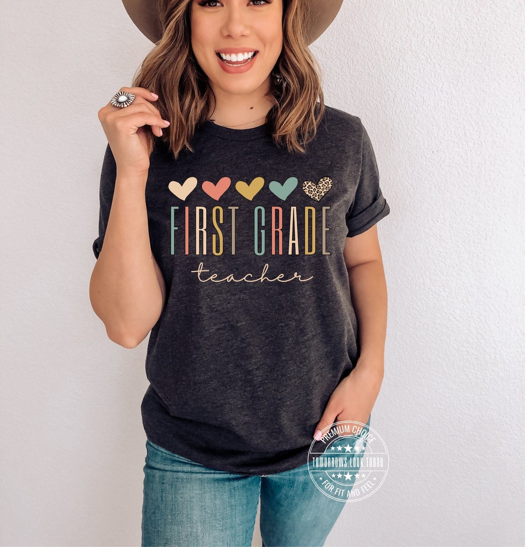 First Grade Teacher Shirt Personalized 1st Grade T-shirt - Etsy