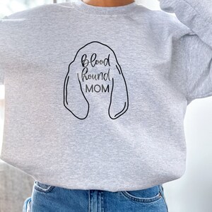 Bloodhound Mom Dog Ear Svg Png Design, Dog Mom Svg, Dog Breed Clip Art ...