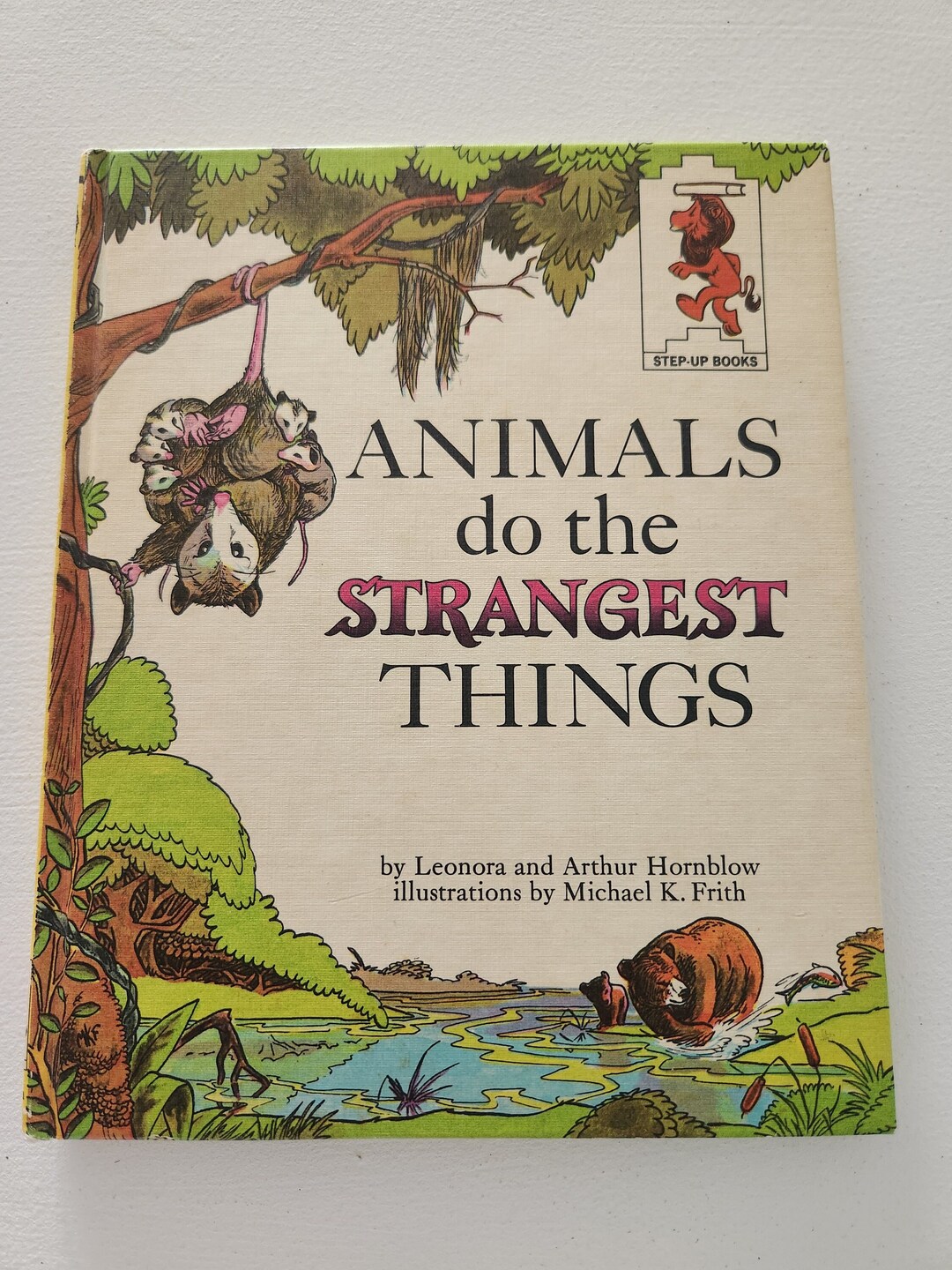 Animals Do the Strangest Things by Leonora & Arthur Hornblow -- 1964 ...
