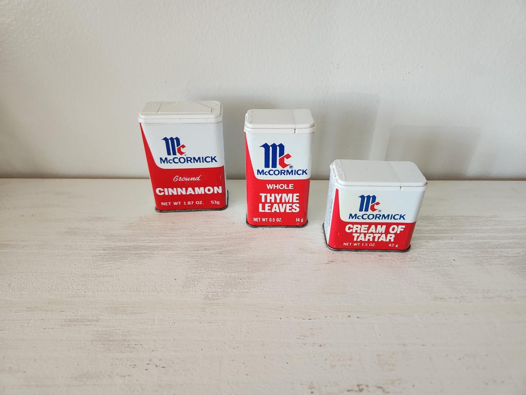 Vintage Mccormick Red & White Empty Spice Tins Shakers - Grocery Store ...
