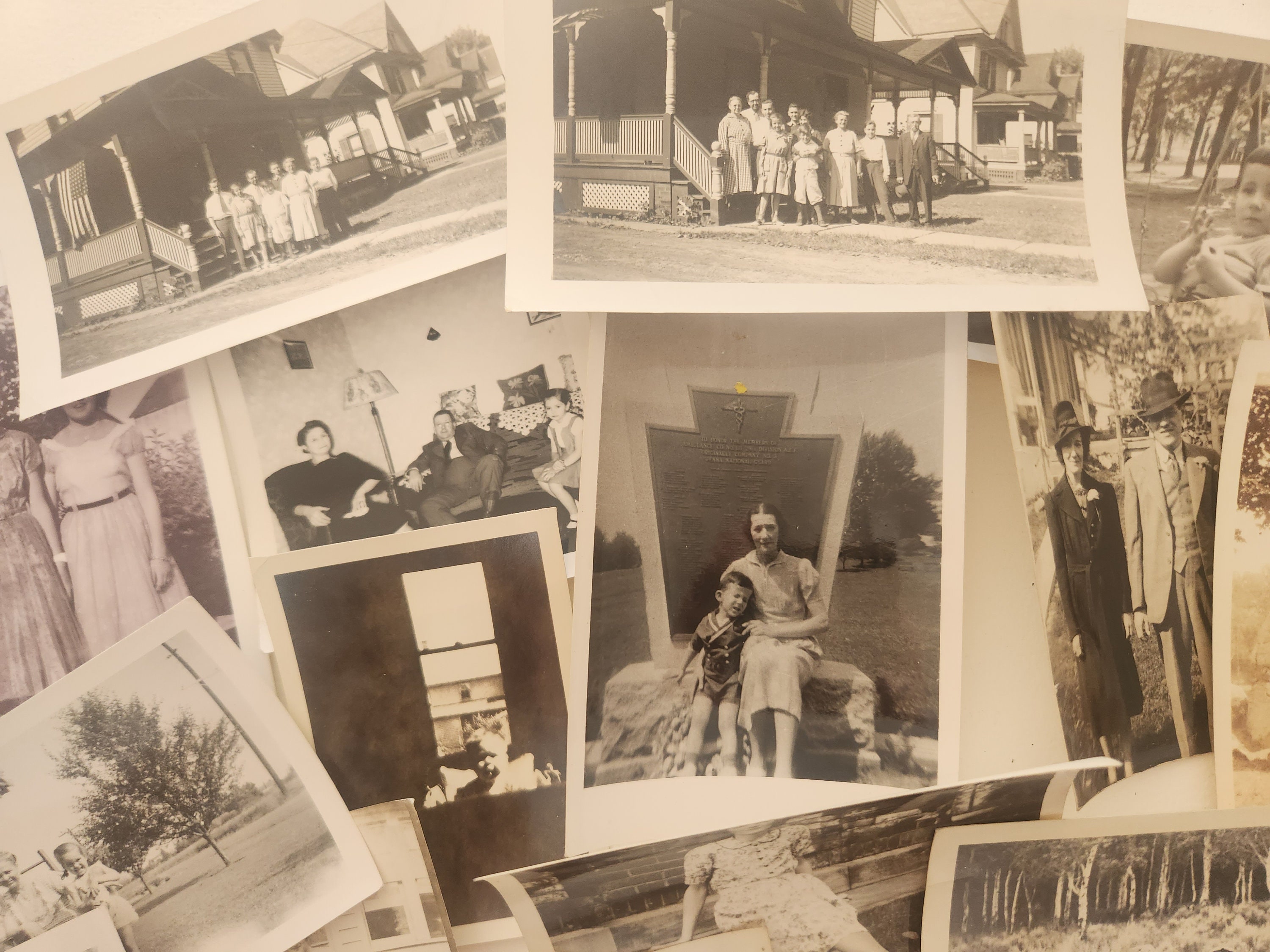 Antique Photographs -- Lot of 50 Antique Black & White Photos -- Old ...