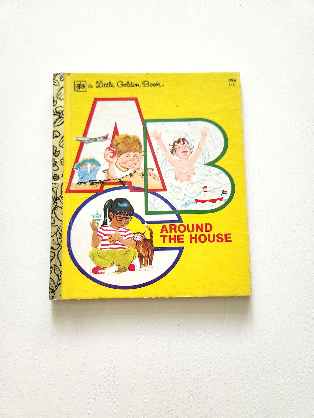 ABC Around the House by Sharon Holaves { 1978 } Vintage Children's ...