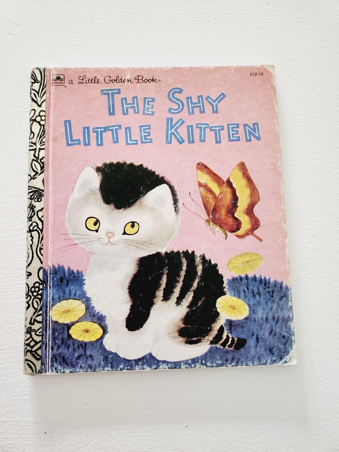 The Shy Little Kitten by Cathleen Schurr -- 1992 Vintage Little Golden ...