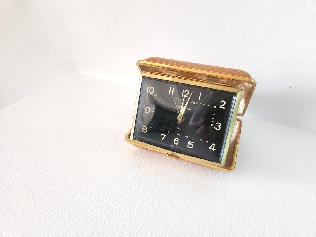 Mid-century Travel Clock -- Vintage Seth Thomas Travel Wind up Folding ...
