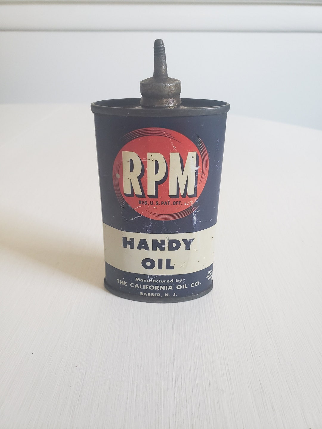 RPM Handy Oil Tin -- Collectors of Automotive Memorabilia -- California ...