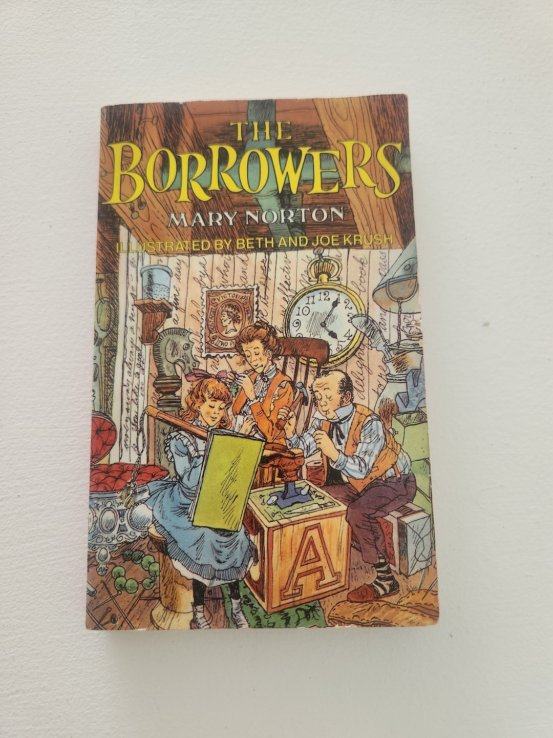 The Borrowers by Mary Norton 1988 Vintage Children's Paperback Novel ...