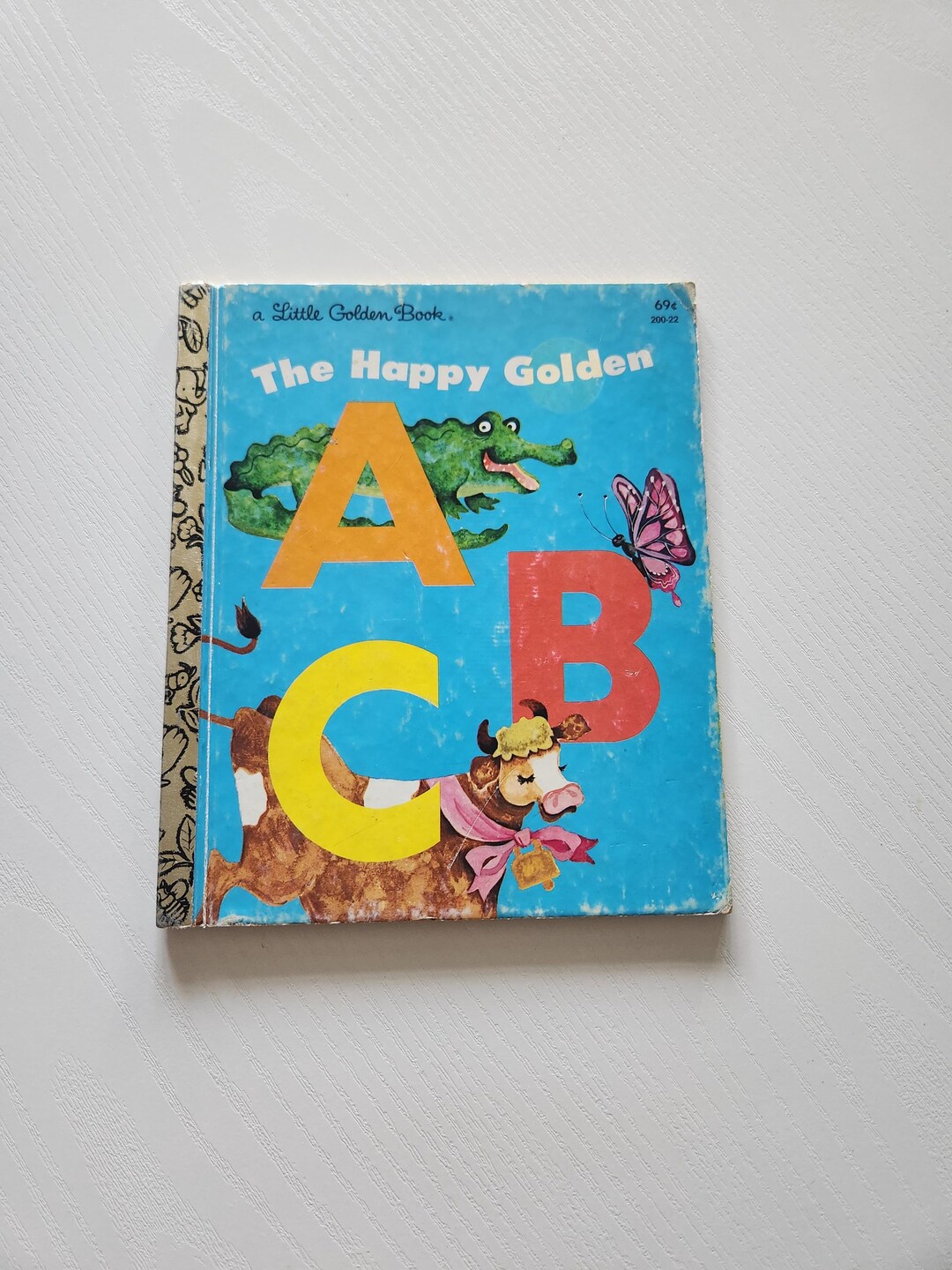 The Happy Golden ABC { 1981 } Vintage Children's Little Golden Books ...