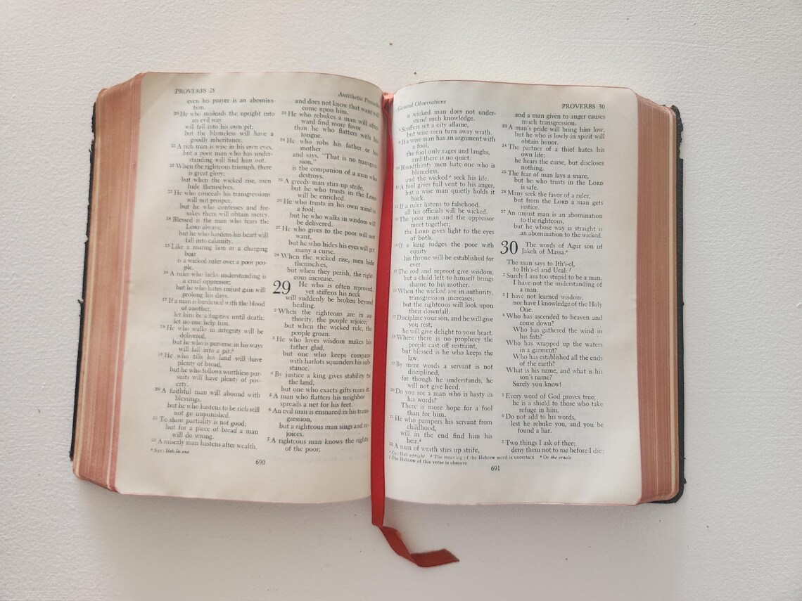 Vintage Holy Bible – Revised Standard Version, 1952 - Etsy