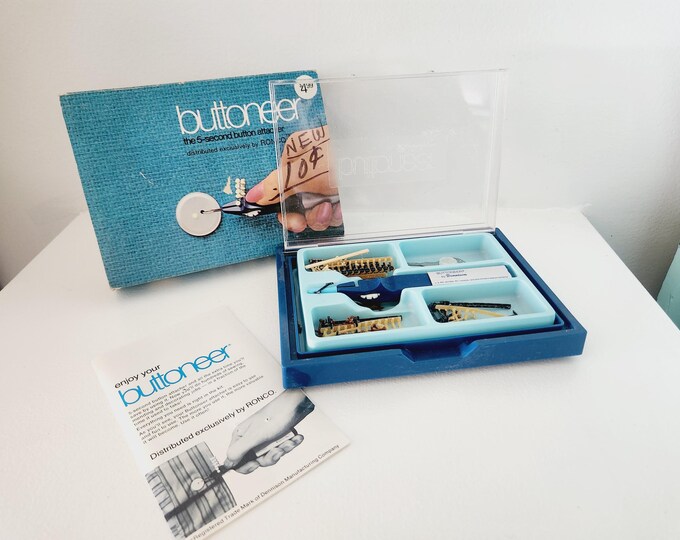 Vintage Dennison Buttoneer Kit 5 Second Button Attacher -- Hand Held ...