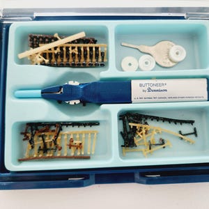 Vintage Dennison Buttoneer Kit 5 Second Button Attacher Hand Held ...