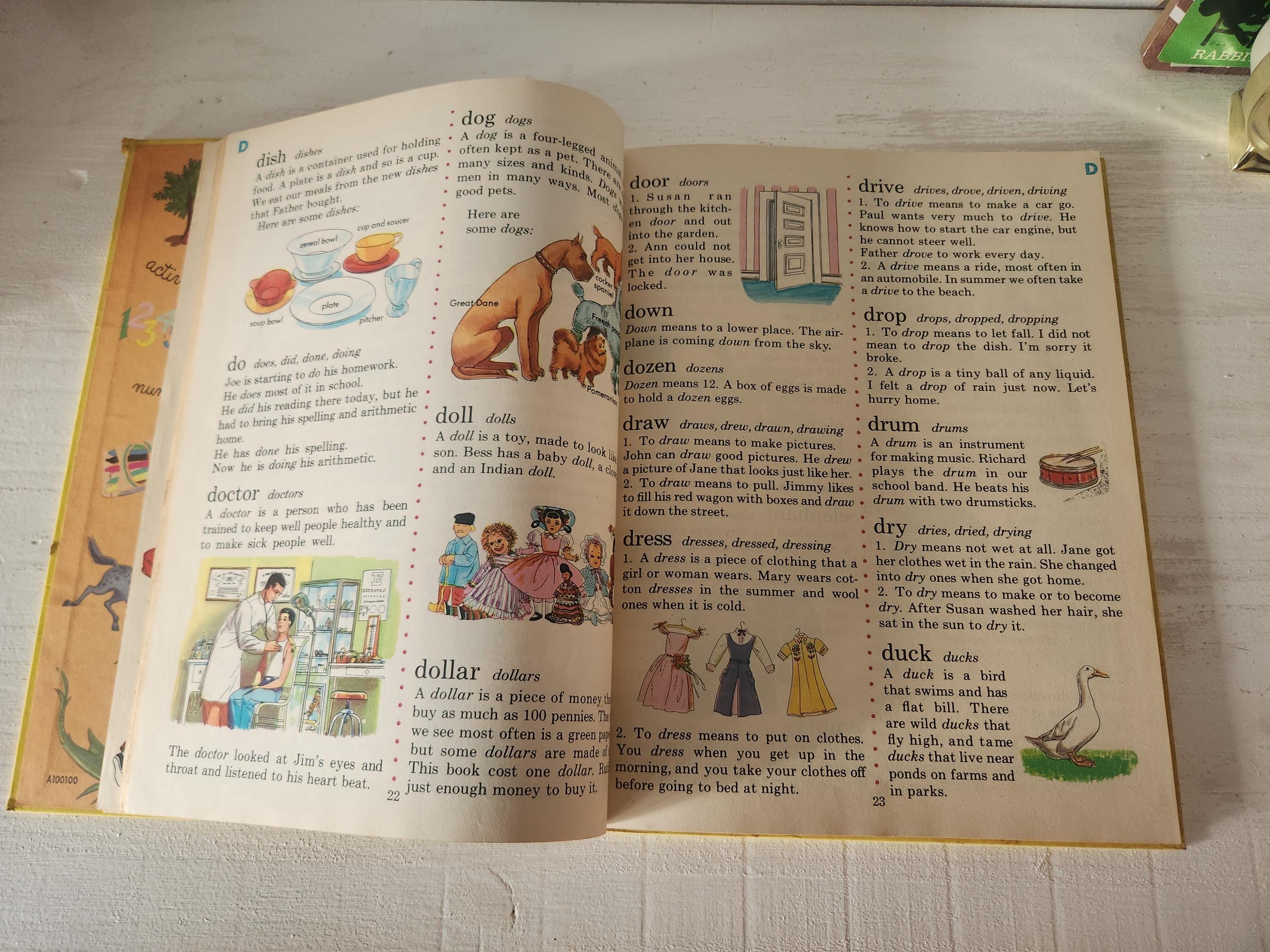 The Golden Picture Dictionary for Beginning Readers by Lilian Moore ...