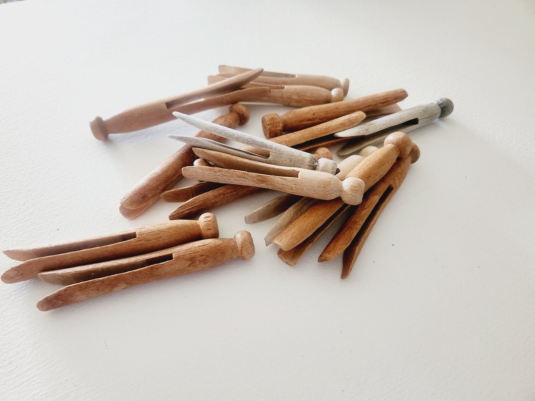 Vintage Wooden Clothes Pins -- Mid-century Laundry Pins Lot of 15 Pin ...