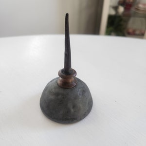 Vintage Machinery Sewing Oiler Small Metal Thumb Pump Squirt Oiler Can ...