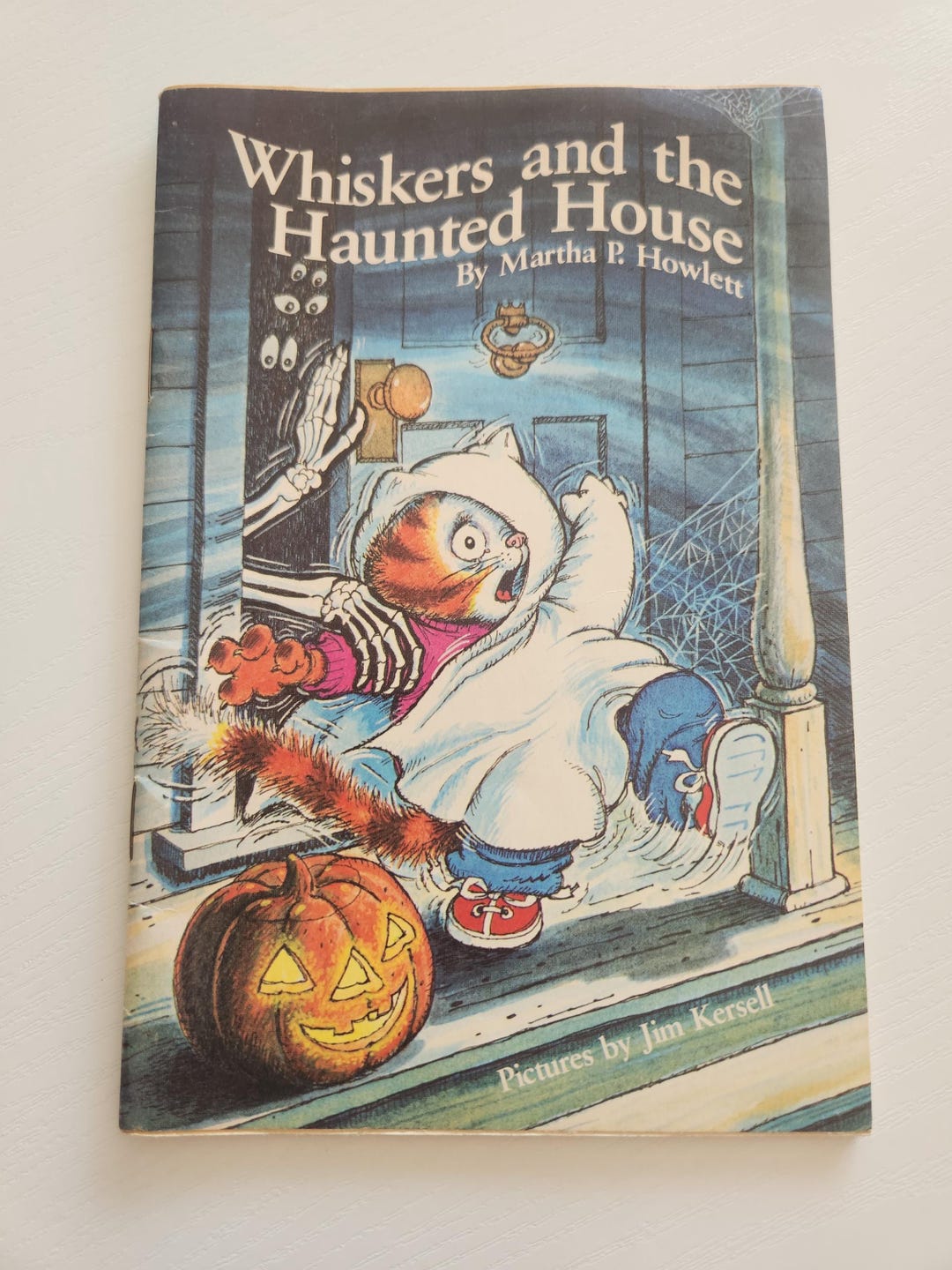 Whiskers and the Haunted House -- 1984 Vintage Children's Weekly Reader ...