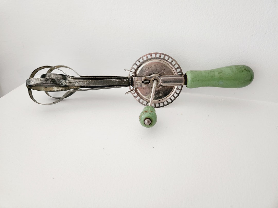 Vintage Edlund Company Green Handle Hand Mixer Beater -- Vintage Retro ...