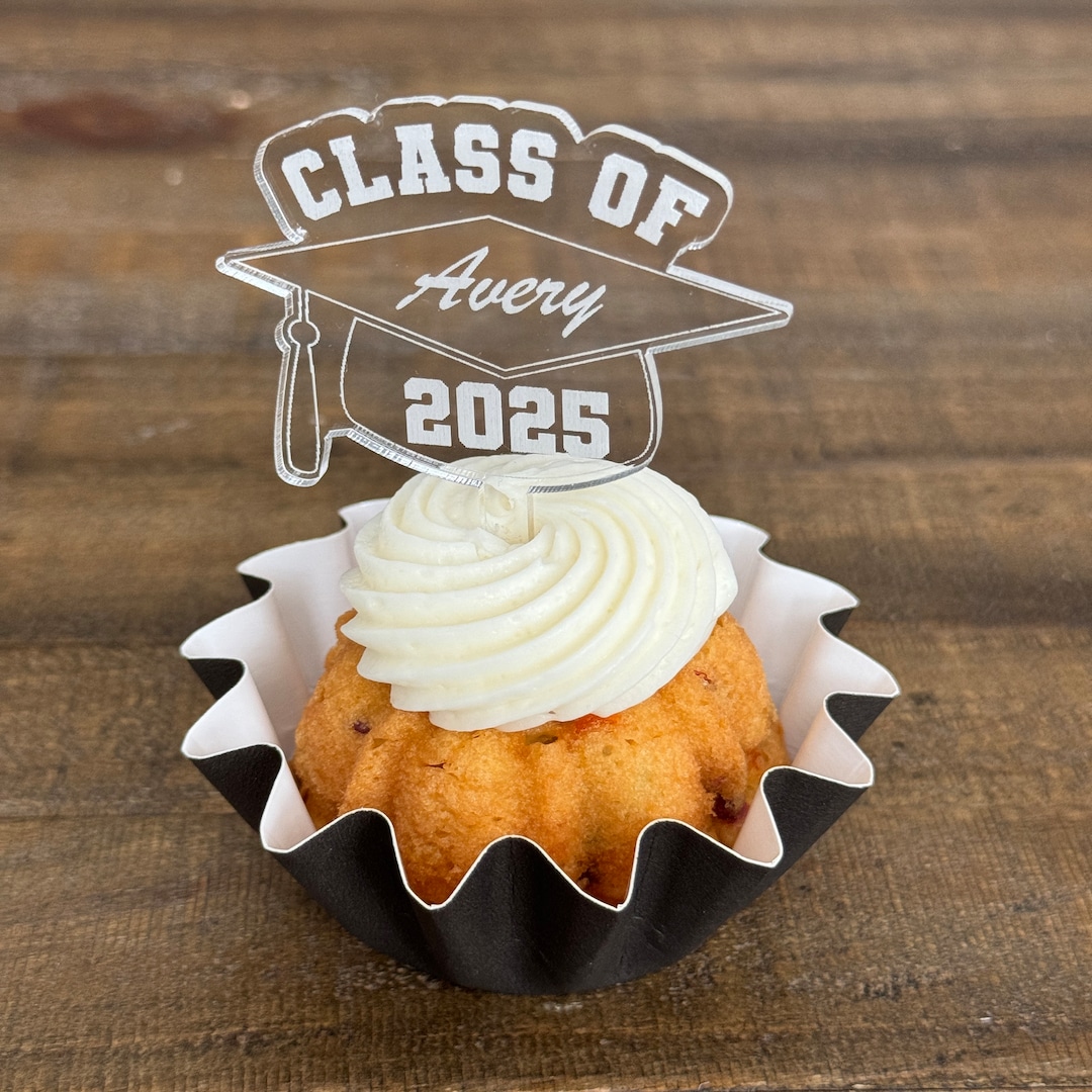 Graduation Cupcake Toppers. Custom Cupcake Toppers for Graduations ...