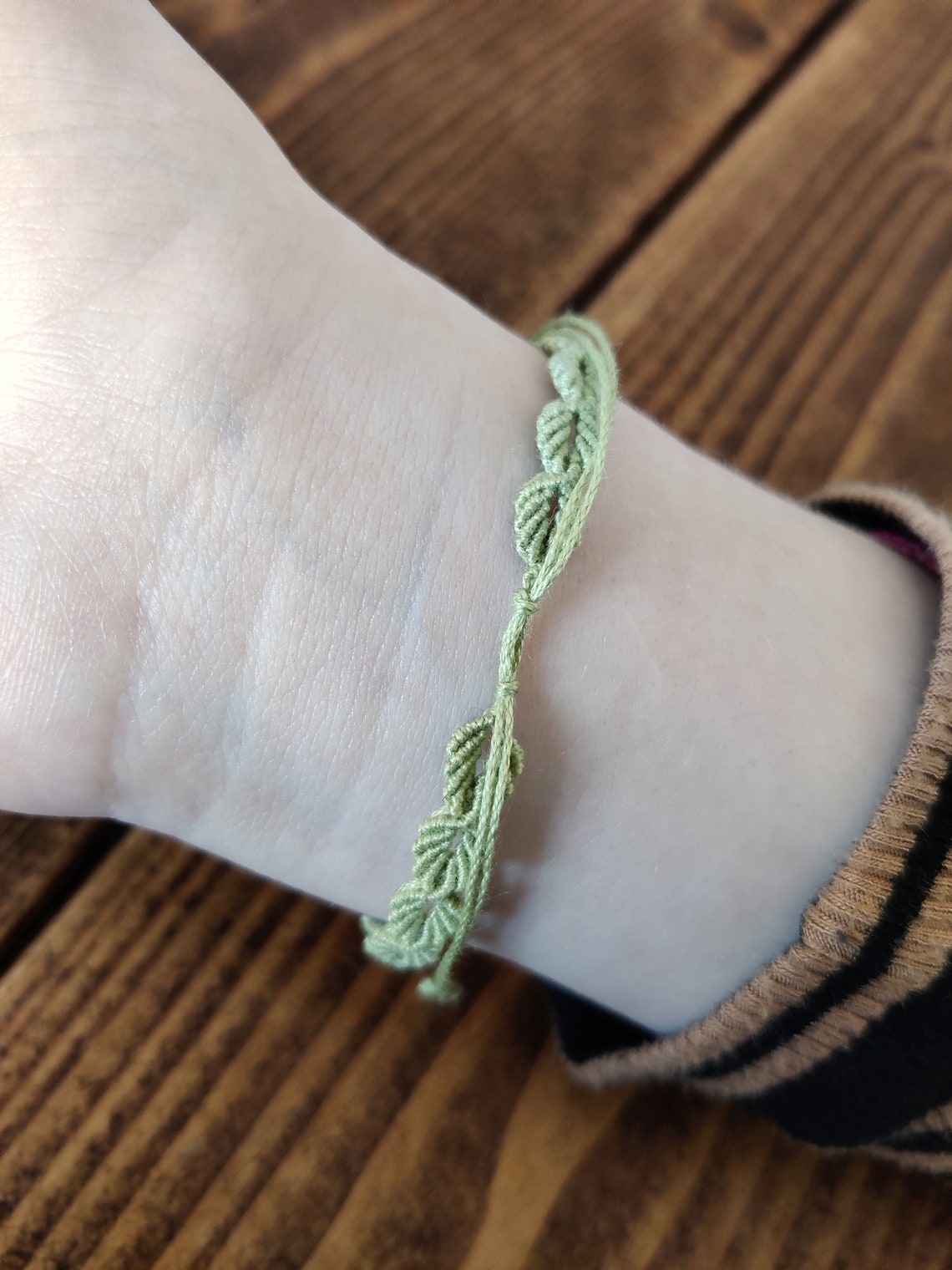 Leaf Macrame Knotted Bracelet | Etsy