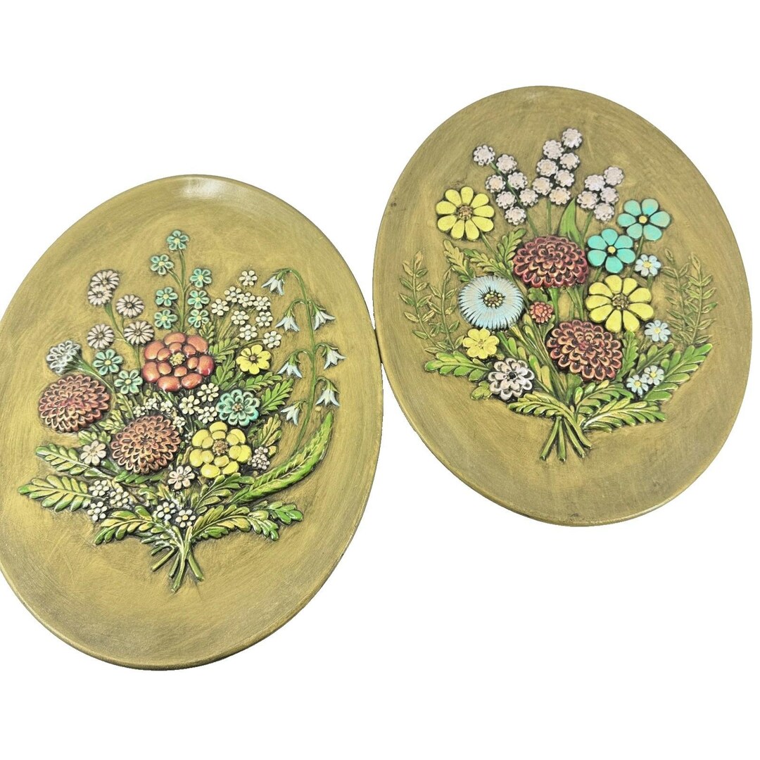 MCM Wall Plaques Set 2 Atlantic Mold Vintage 1970s Hand Painted Raised ...