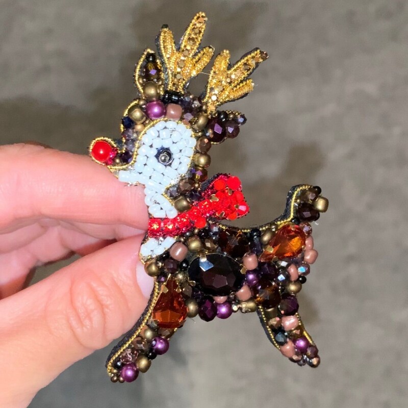 Reindeer Pin - Etsy