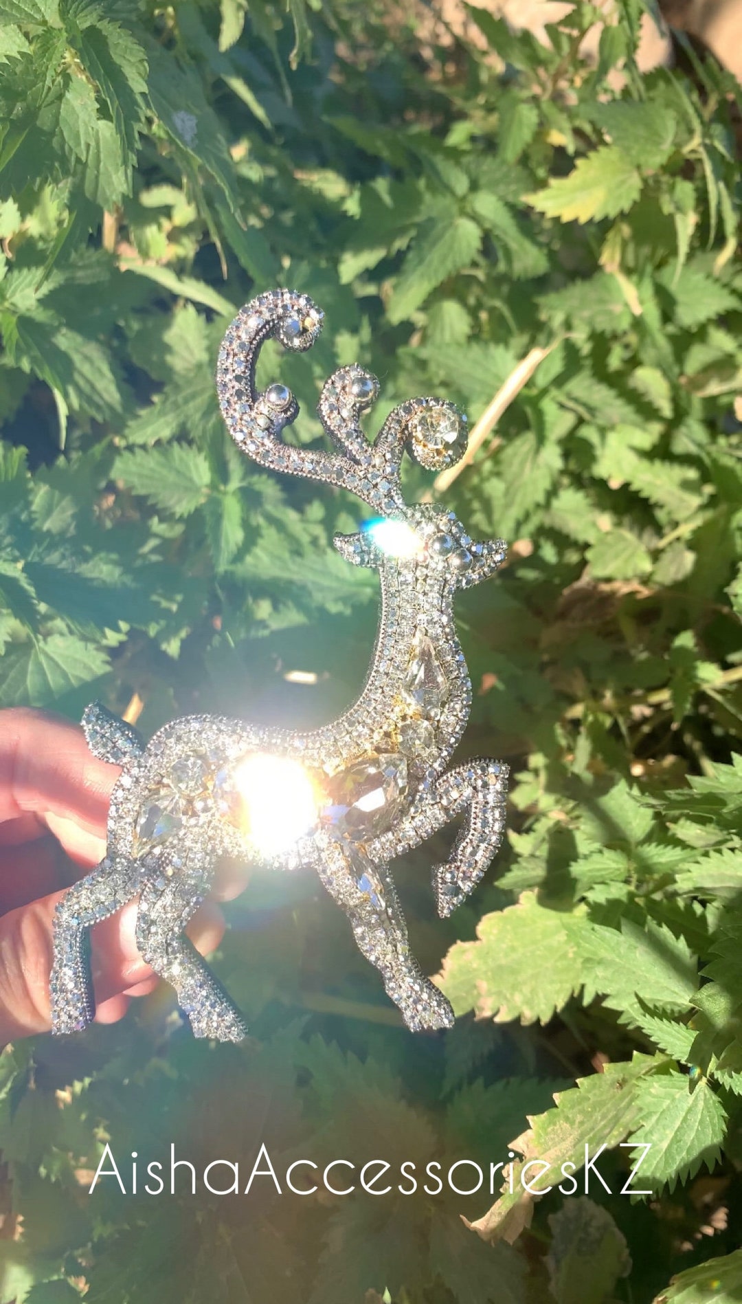 Sparkling Reindeer Brooch Pin Crystal Beaded Reindeer Holiday Broach ...