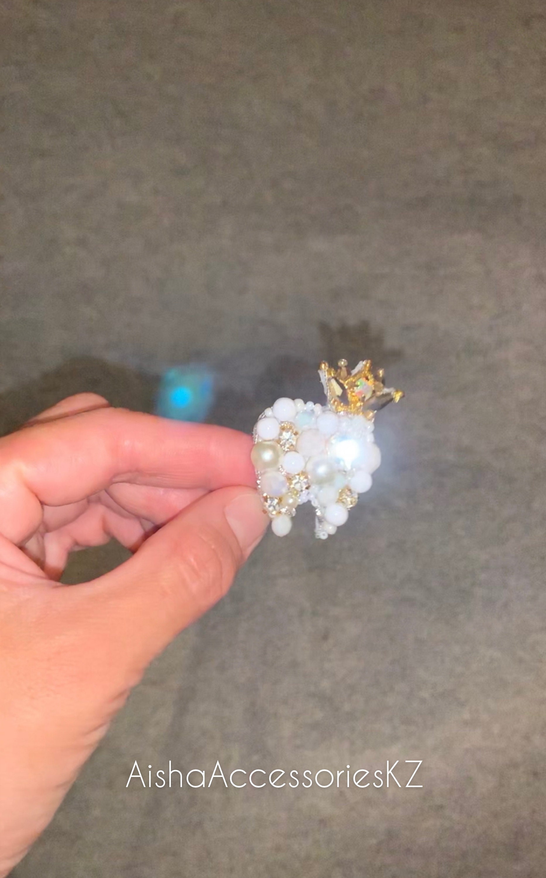 Broche dentaire ornée de perles, insigne de dent fait main, broche de ...