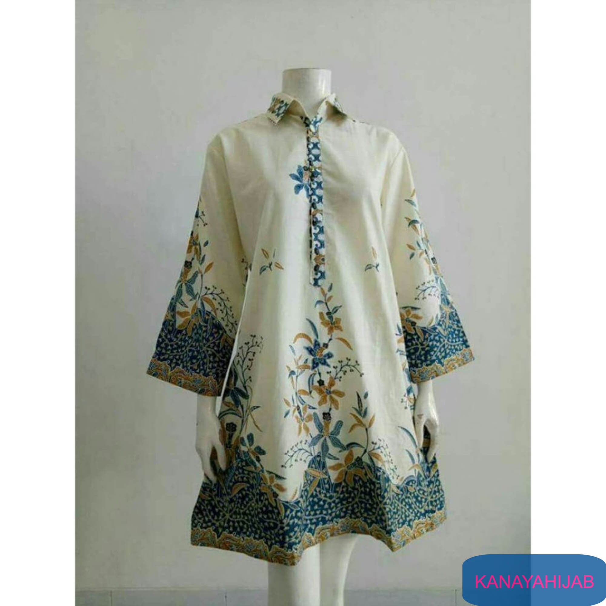 Women's Batik Tunic: Combination of Jumbo Design and Fashionable Dress ...