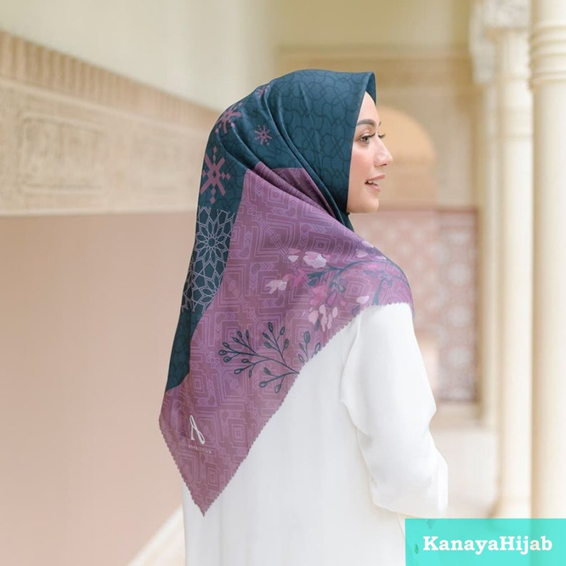 Elegant Combination of Rectangular Hijab With Laminated Vocals: Annida ...