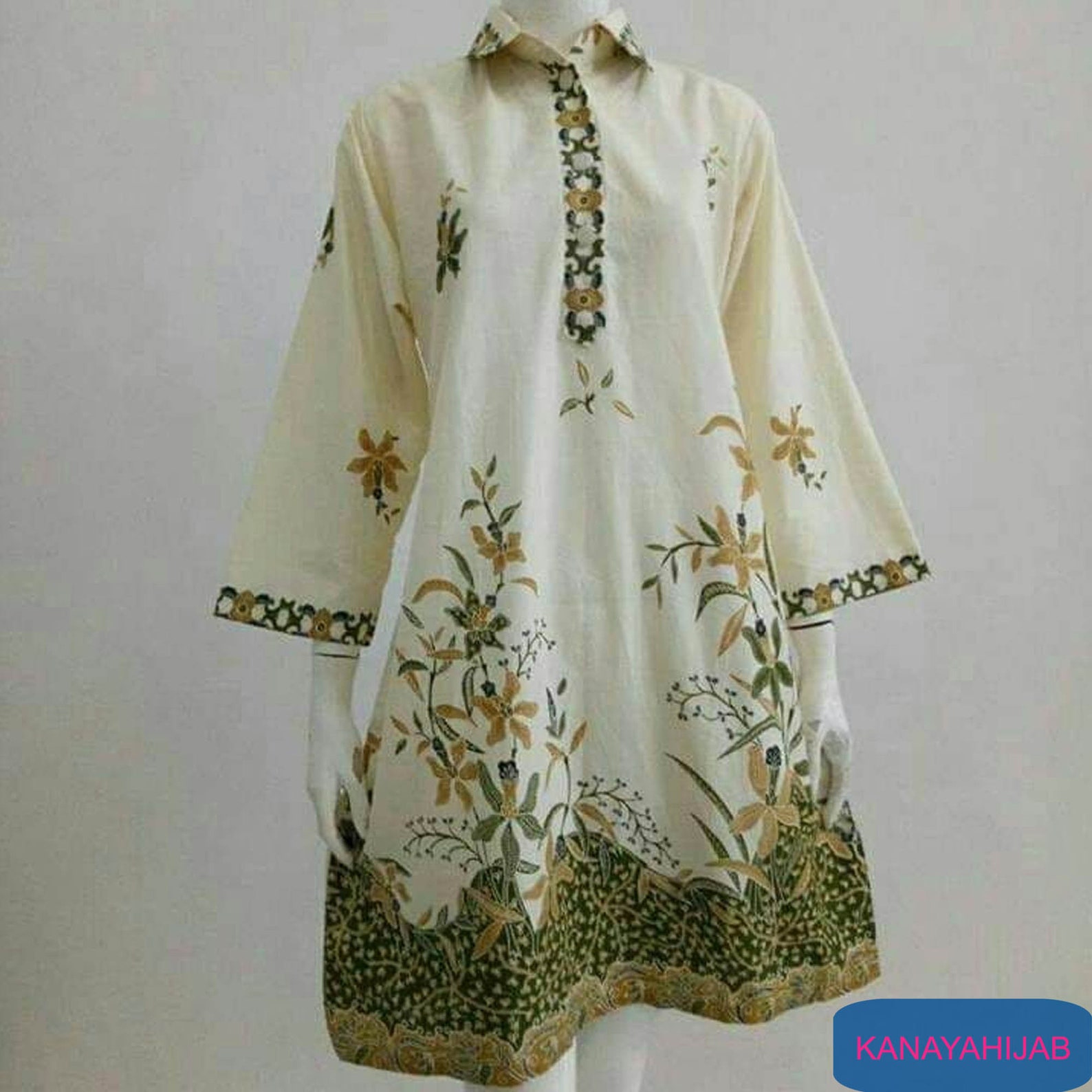 Women's Batik Tunic: Combination of Jumbo Design and Fashionable Dress ...