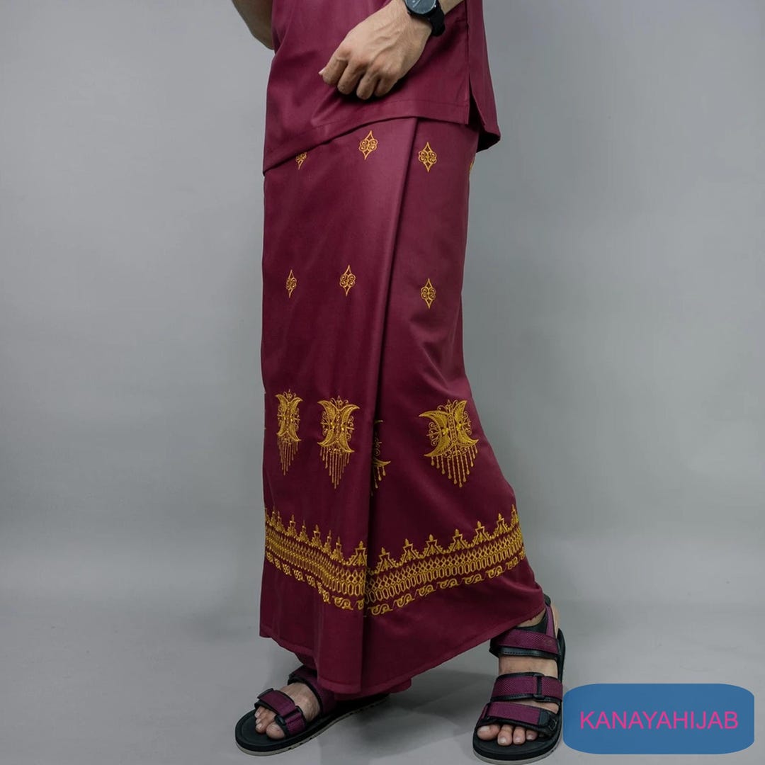 Aceh Door Embroidered Sarong, Cool Embossed Motif, Adult Men's Sarong ...